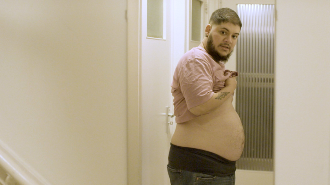 Transgender Ryan is zwanger als man: "We gaan ons kind genderneutraal ...