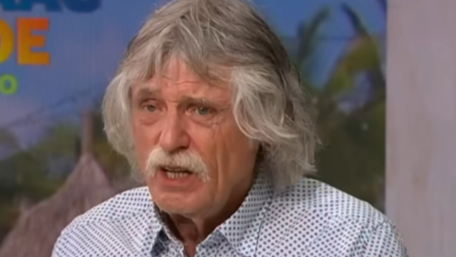 Johan Derksen woest om hogere verkeersboetes: “Dit loopt volledig uit ...